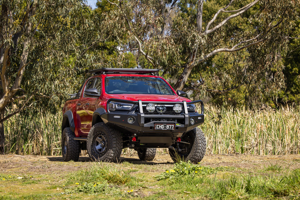 Ironman Commercial Deluxe Bull bar for Toyota Hilux Rogue 2023 ...